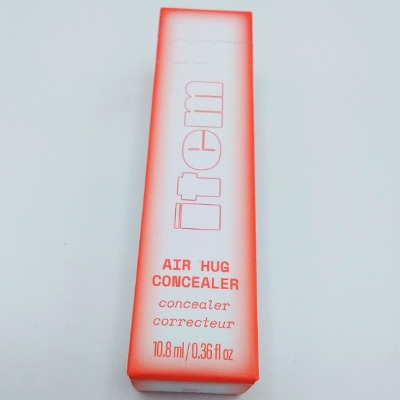 ITEM Beauty | Makeup | Item Beauty By Addison Rae Air Hug Concealer ...